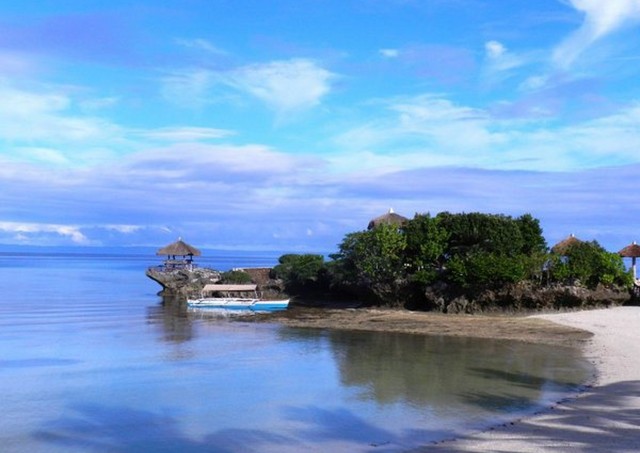 the colors of camotes – the pauses between